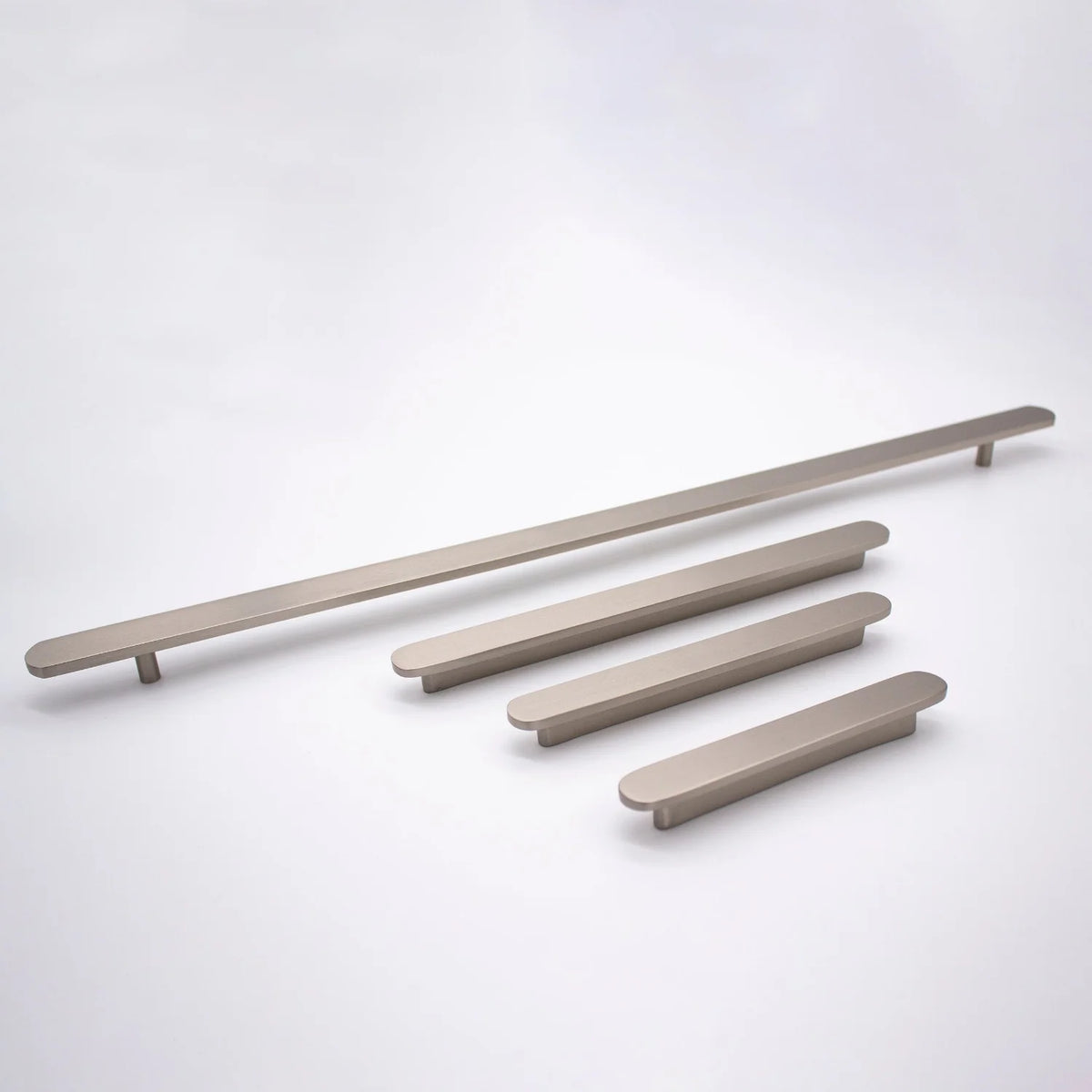 Manovella Brushed Nickel Oval Profile Cabinet Pull - Imogen – Wellsons
