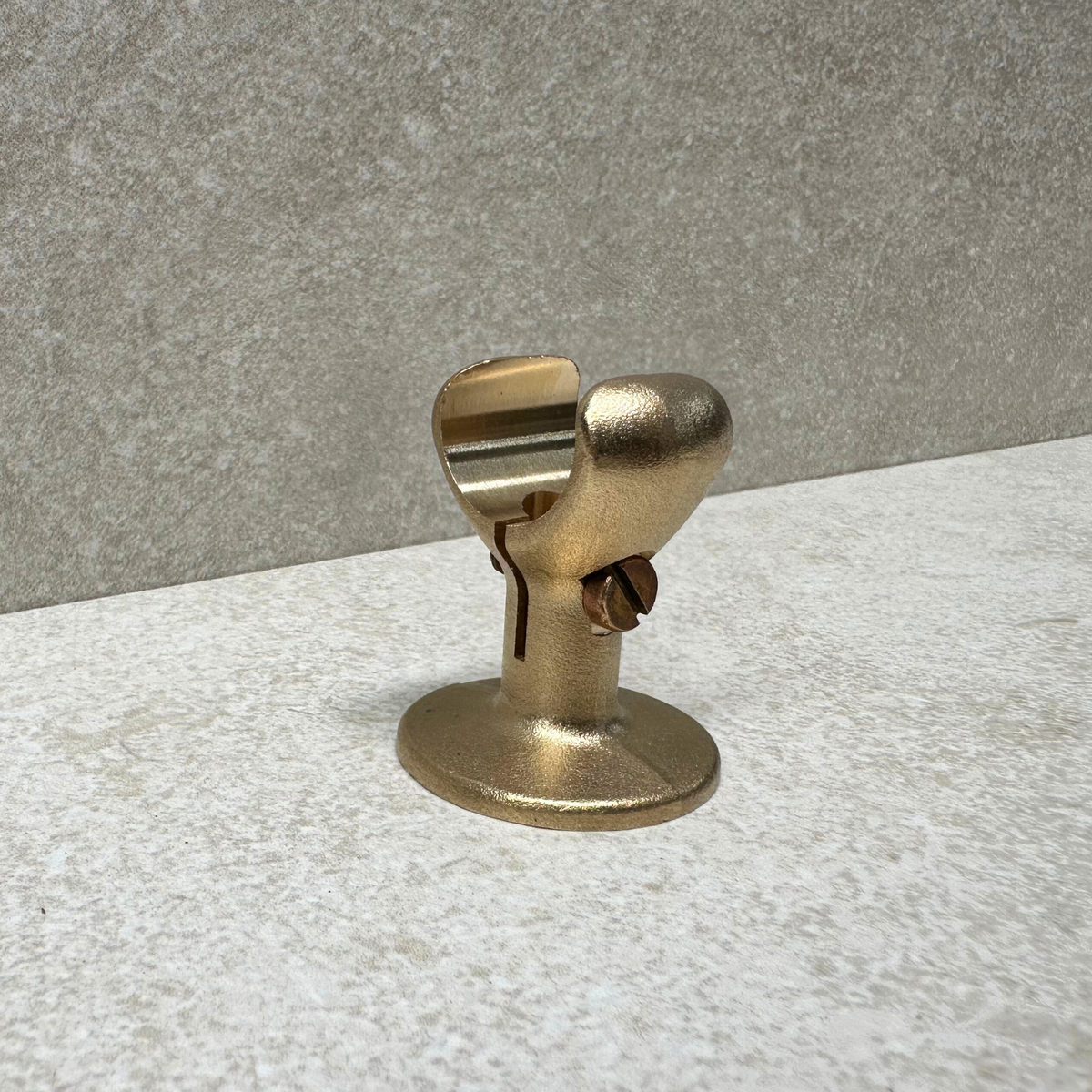 Brass Pillar Clips for Outdoor Shower Copper Pipe – Wellsons