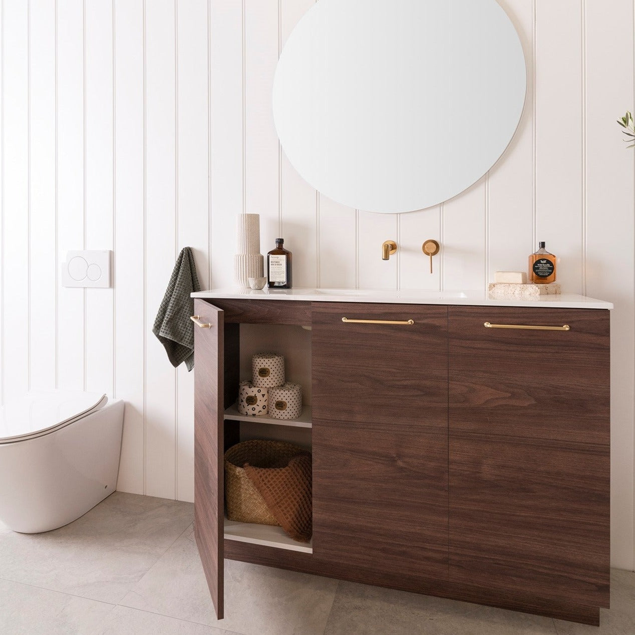 ADP Glacier Ensuite All Door Trio Floor Mounted Vanity - Lite – Wellsons